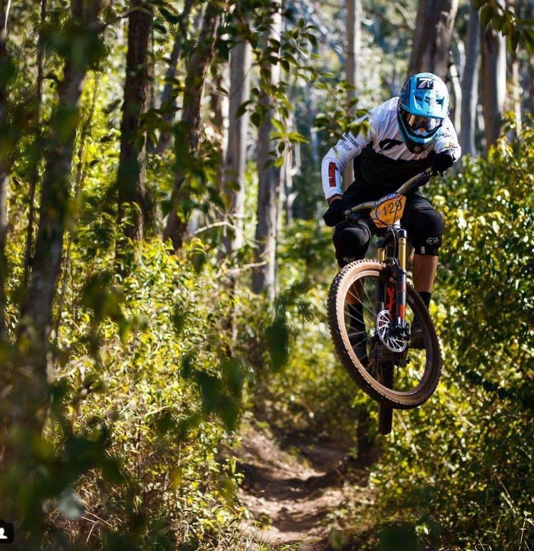 I need new Rims for my Downhill bike. Do I go Carbon or Aluminum?